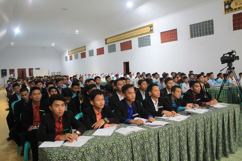 Kuliah Umum Etiket Menjelang Liburan - al-ikhlash.ponpes.id Kuliah Umum Etiket Menjelang Liburan - al-ikhlash.ponpes.id