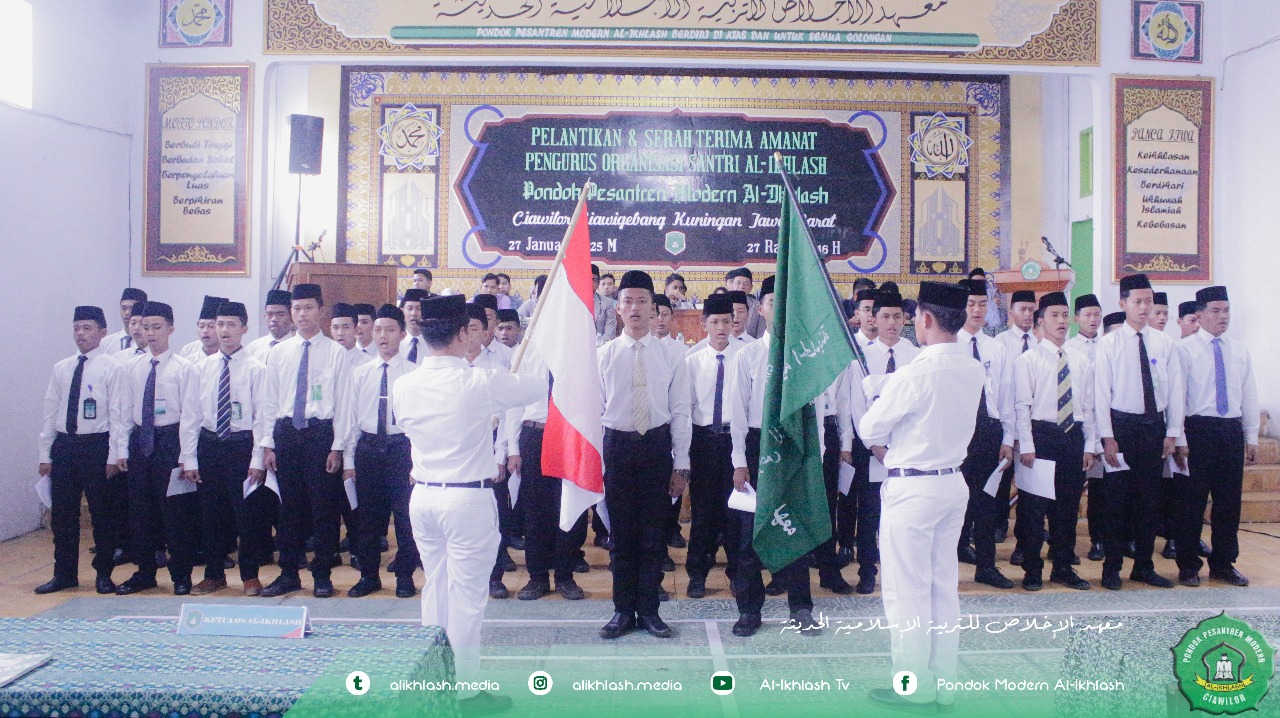 Resmi Dilantik! Organisasi Santri Al-Ikhlash Berperan Sebagai Penggerak ...